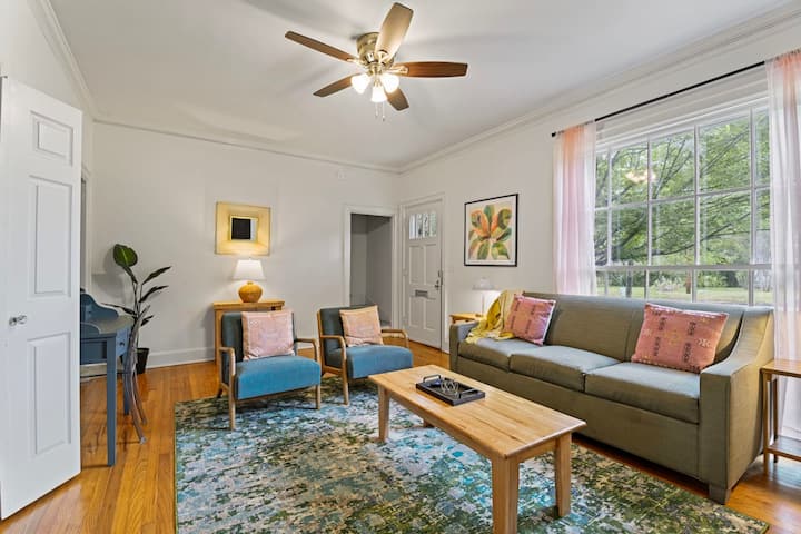 Near University & Dining- Garden District Dwelling - Montgomery, AL