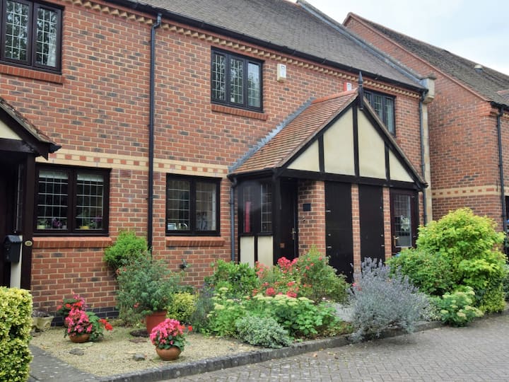 2 Bed In Whichford (75870) - Chipping Norton