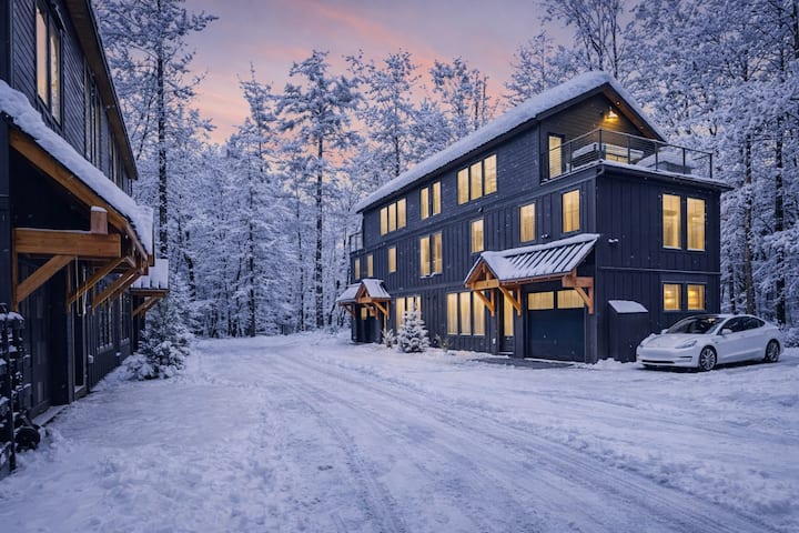 Black Diamond @ Cranmore Mt. | New | Hot Tub - North Conway, NH