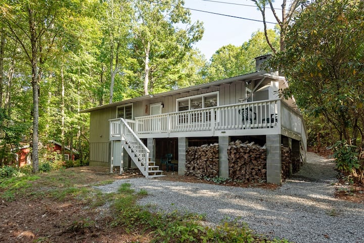Toxaway Cabin W/xbox | Resort Amenities| Easy Acce - Lake Toxaway, NC