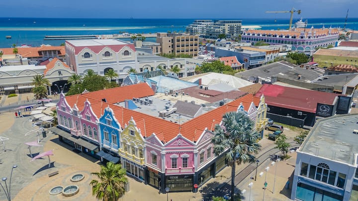 Modern City Center Apartment With Vibrant Views - Aruba