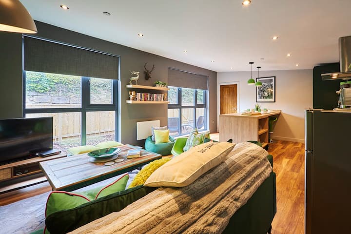 Host & Stay | Forest Green Lodge - Alnwick