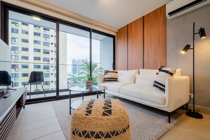 W* | Elevated 1br In San Francisco - Panama