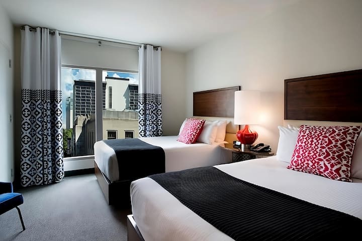 Indulge In Opulent Comfort! 3 City View Units - San Antonio