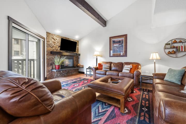 Top-floor Ski Condo In Vail, Walk To Gondola, W407 - Vail, CO