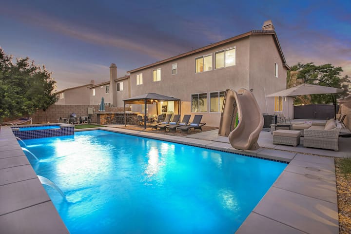 Luna Vista: Pool, Spa, Game Room, Gym, Bbq, Fun! - Coachella, CA