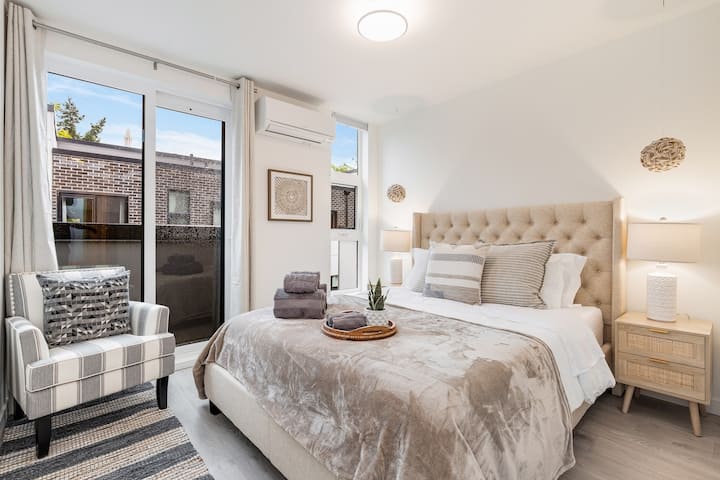 Chic Townhome W/ Rooftop City Views | Capitol Hill - Seattle, WA