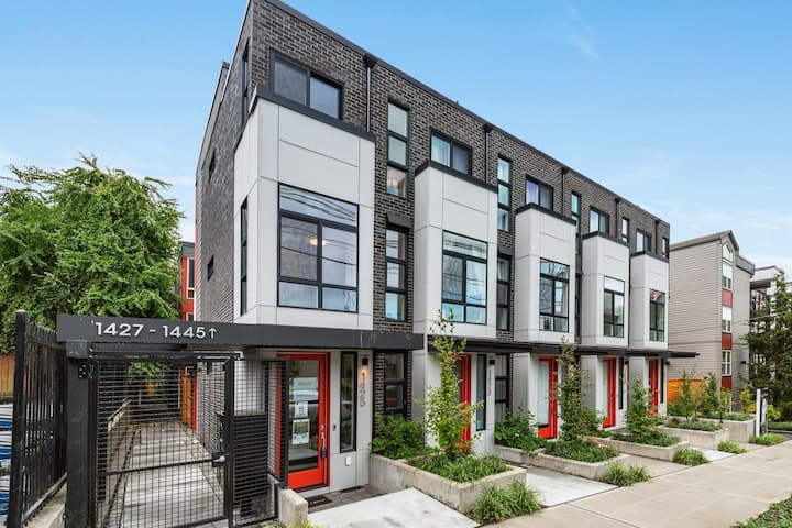 Lumen Field In 10 Minutes! Rooftop View+ Renovated - Seattle