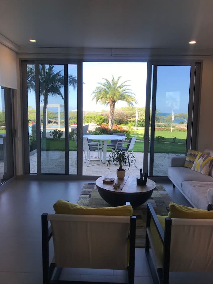 Luxury Beachfront Apartment In Aruba - Aruba
