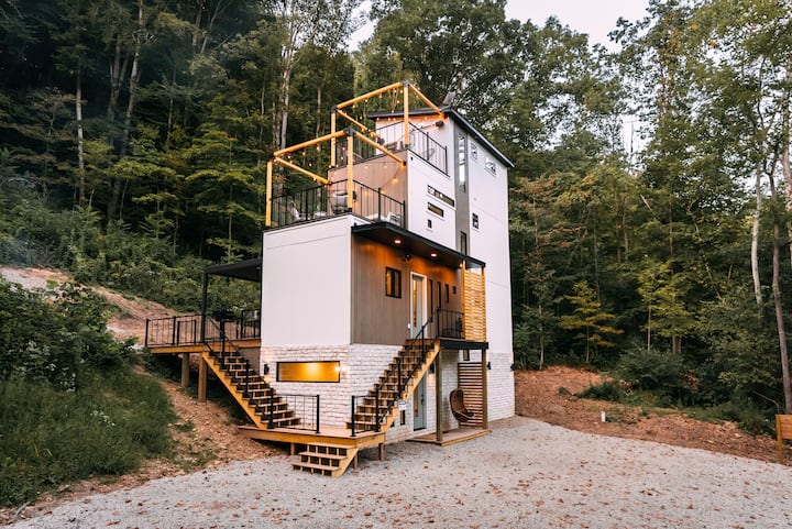 The Block Tower | Hocking Hills - Tar Hollow State Park, Laurelville