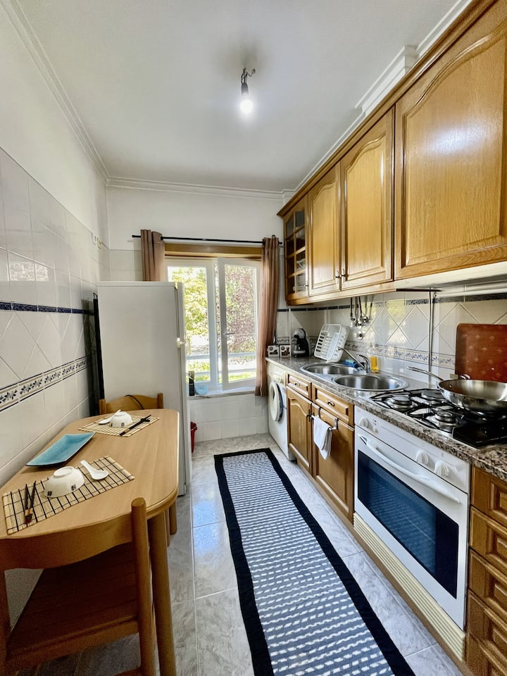 Cozy Apartment In The Southbank Of Lisbon - Almada