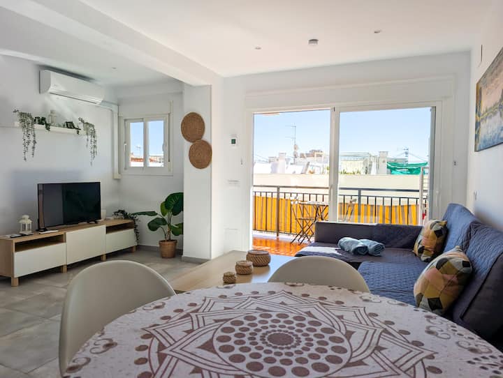 Modern 2bd Beach Apt In Los Boliches - Costa del Sol
