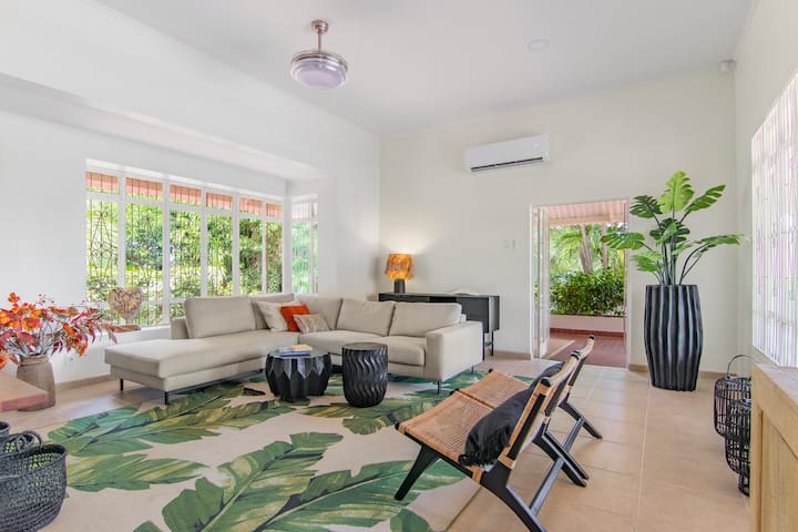 The Villa - 4 Bedrooms - Curaçao