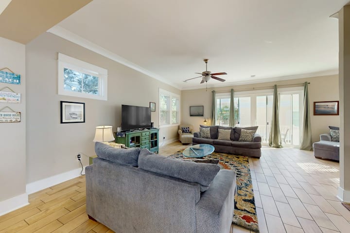 4br Home Near Beach With Bikes, Grill, W/d - マートルビーチ, SC