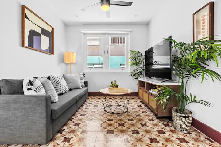 Tropical San Juan Apt With A Bonus Bedroom - Puerto Rico