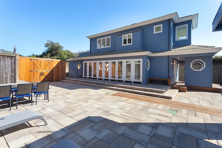 Fresh Modern Beach House - Bolinas, CA