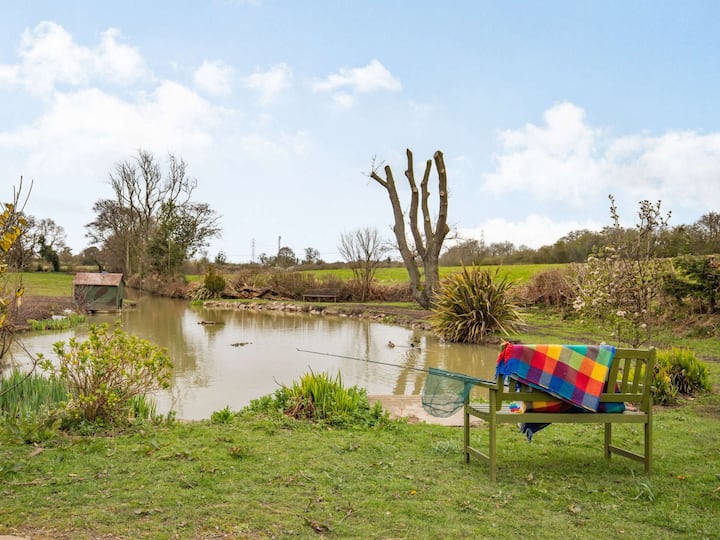 1 Bed In Hawarden (86711) - Mold