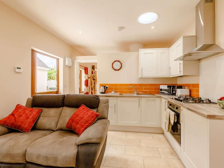 1 Bed In South Molton (89089) - South Molton