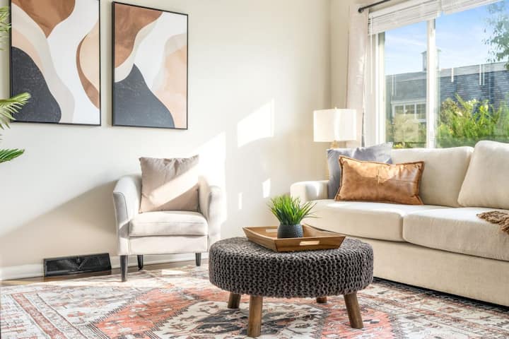 Entire Flat | Garage | Fenced Yard | Columbus - Ohio