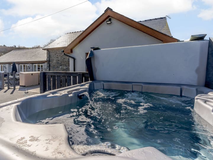 2 Bed In Cellan (86507) - Lampeter