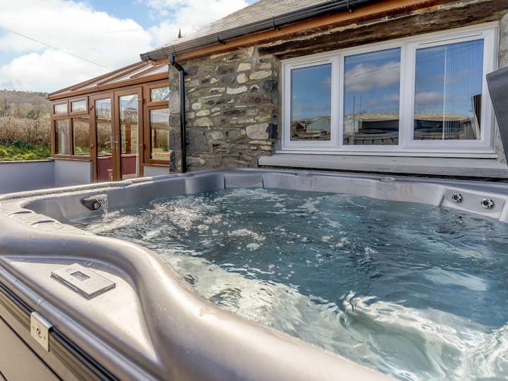 3 Bed In Cellan (86506) - Lampeter