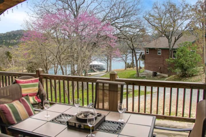8br Waterfront Cabin W/ Hot Tub, Pool + Swim & Boa - Branson, MO