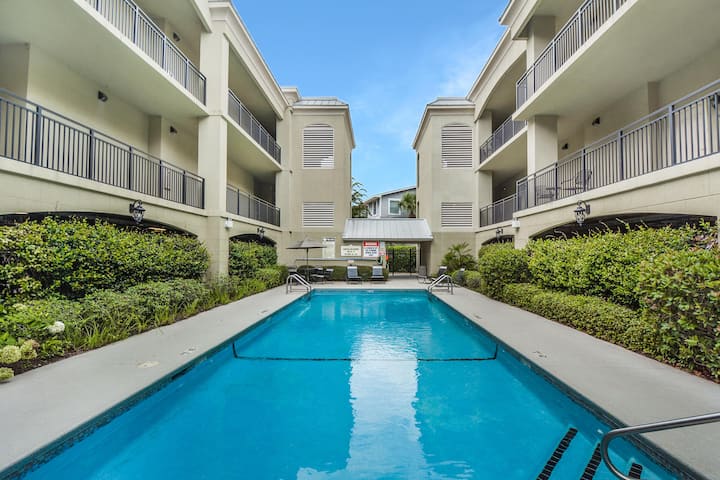 Salt Therapy! Large Studio Unit W/ Extra Bedroom - Brunswick, GA