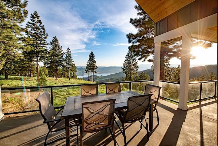 Lake+mtn Views | Hot Tub | Seclusion In The Hills - Chelan, WA