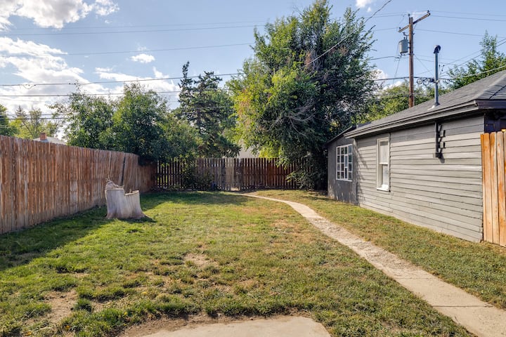 Near Downtown: Spacious Casper Getaway W/ Deck - Casper, WY