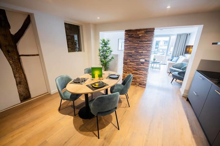 Historical City Retreat With Sauna Option (R-51-b) - Eindhoven
