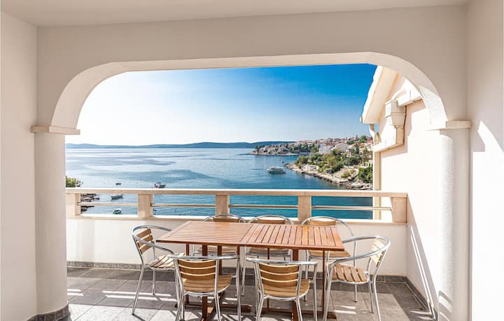 Awesome Apartment In Okrug Gornji - Trogir