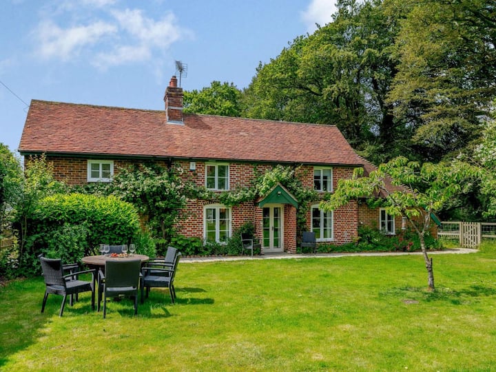 4 Bed In Salisbury (Oc-82799) - Fordingbridge