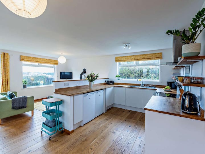 2 Bed In Bude (Oc-80589) - Bude