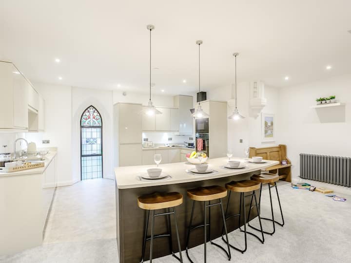 2 Bed In Matlock (80535) - Matlock
