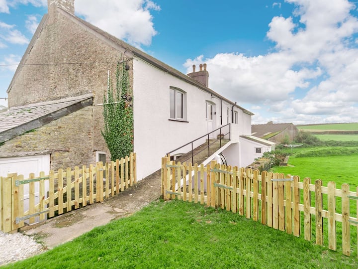 2 Bed In Looe (88357) - Liskeard