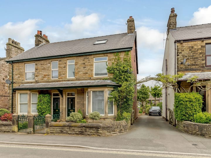 3 Bed In Chapel-en-le-frith (88180) - Castleton