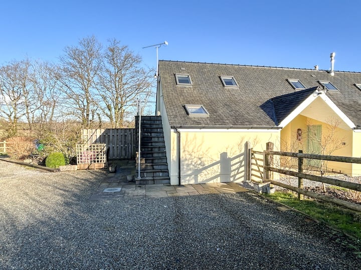 1 Bed In Cresselly (46737) - Freshwater East