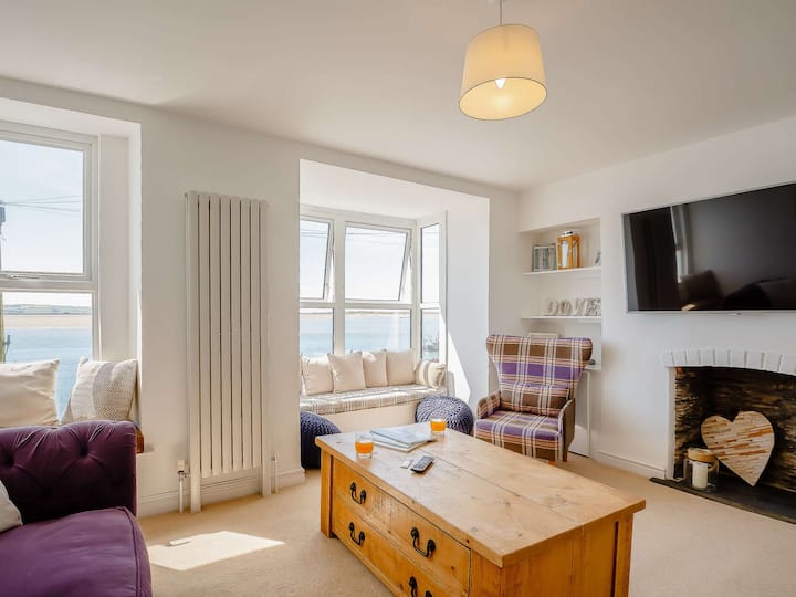 4 Bed In Aberdovey (87520) - Machynlleth