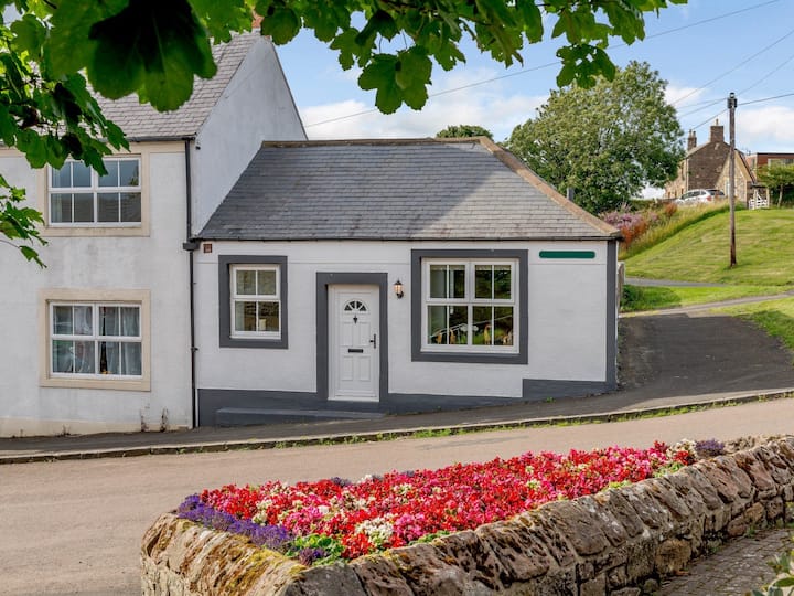 2 Bed In Embleton (78956) - Dunstanburgh Castle