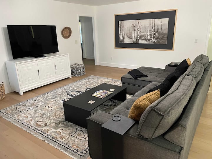 Statesboro Luxe: Luxury In A Prime Location - Statesboro, GA