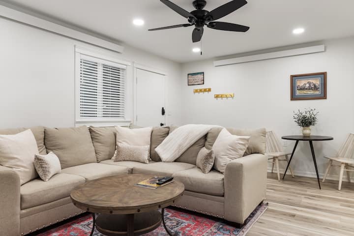 Outpost: Gros Ventre A6 - Renovated Unit! - Jackson, WY