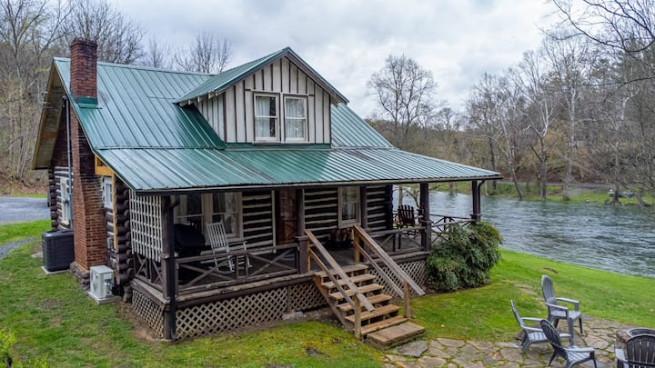 Rustic Riverfront Cabin On South Holston River - Bristol, TN