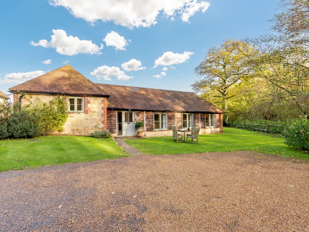 2 Bed in Midhurst (88938) - Cottages for Rent in West Sussex, England ...