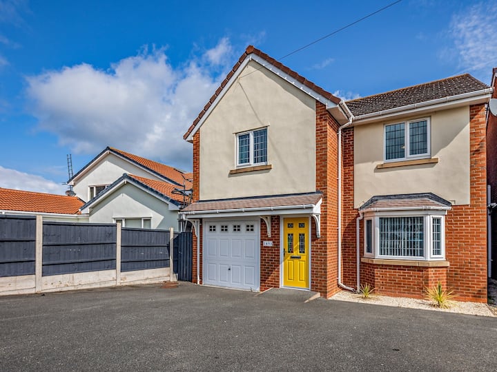 4 Bed In Llanrhos (89703) - Llandudno