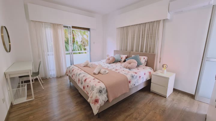Stay: Vital Elegance |Central Location | Modern - Limassol
