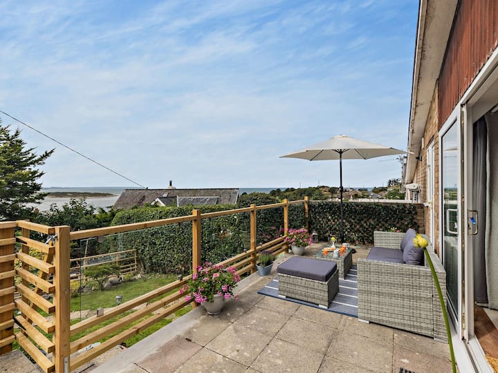 2 Bed In Aberdovey (91946) - Aberdovey