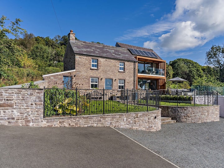 4 Bed In Bwlch (90596) - Brecon