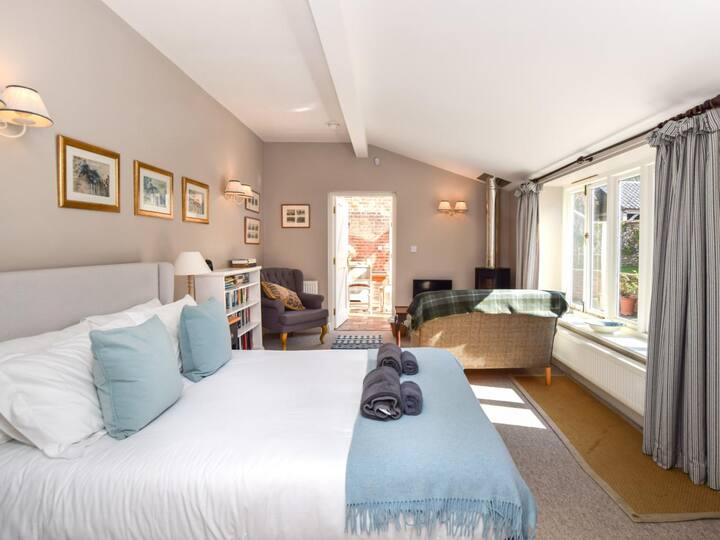 1 Bed In Melton Constable (Oc-90931) - Holt