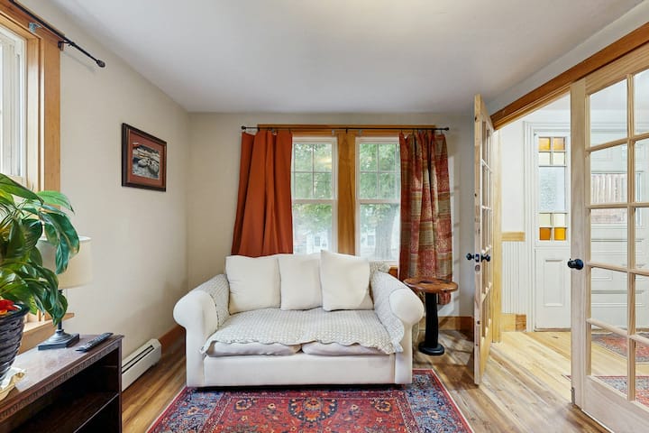 4br Steps From The Harbor & Downtown - Boothbay, ME