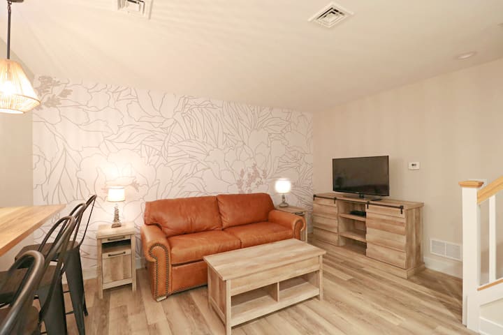 22 Woolsey Garden Apartment - Chautauqua, NY